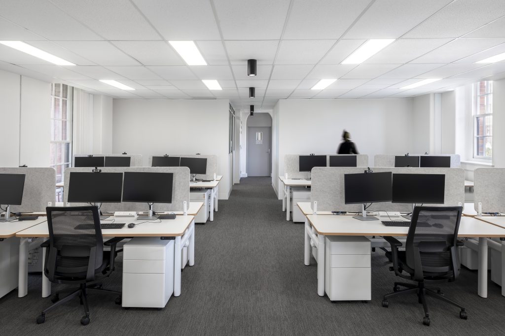 UQ Edith Cavell – Office Fitout | Mettle